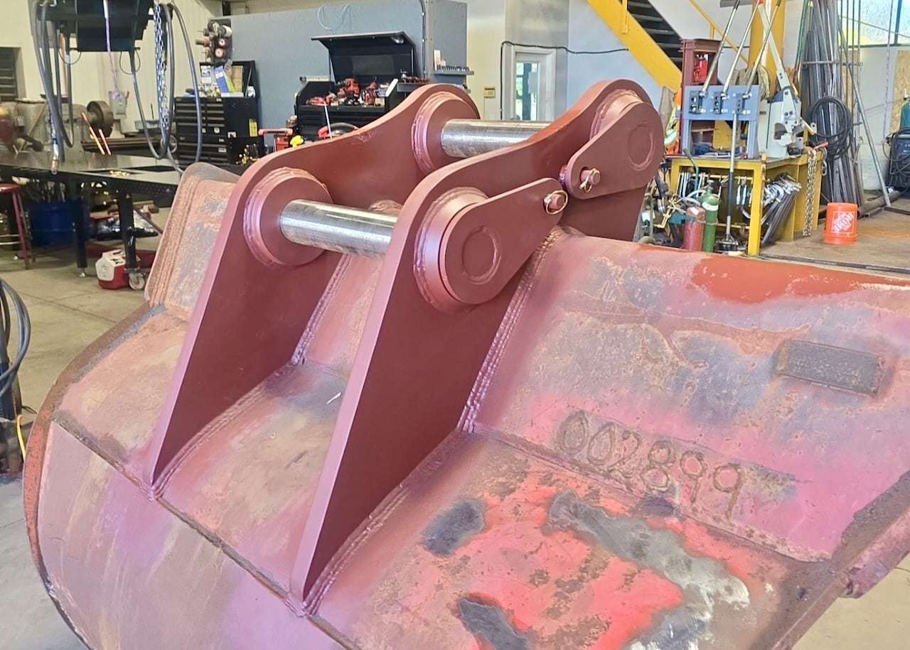 Excavator Bucket Repair in Paso Robles, CA | J&M Welding Inc.